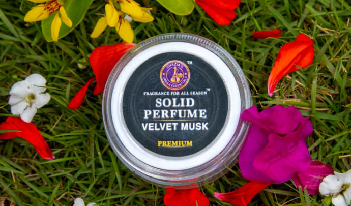 Velvet Musk (Solid) – Shazia's Perfume Collection